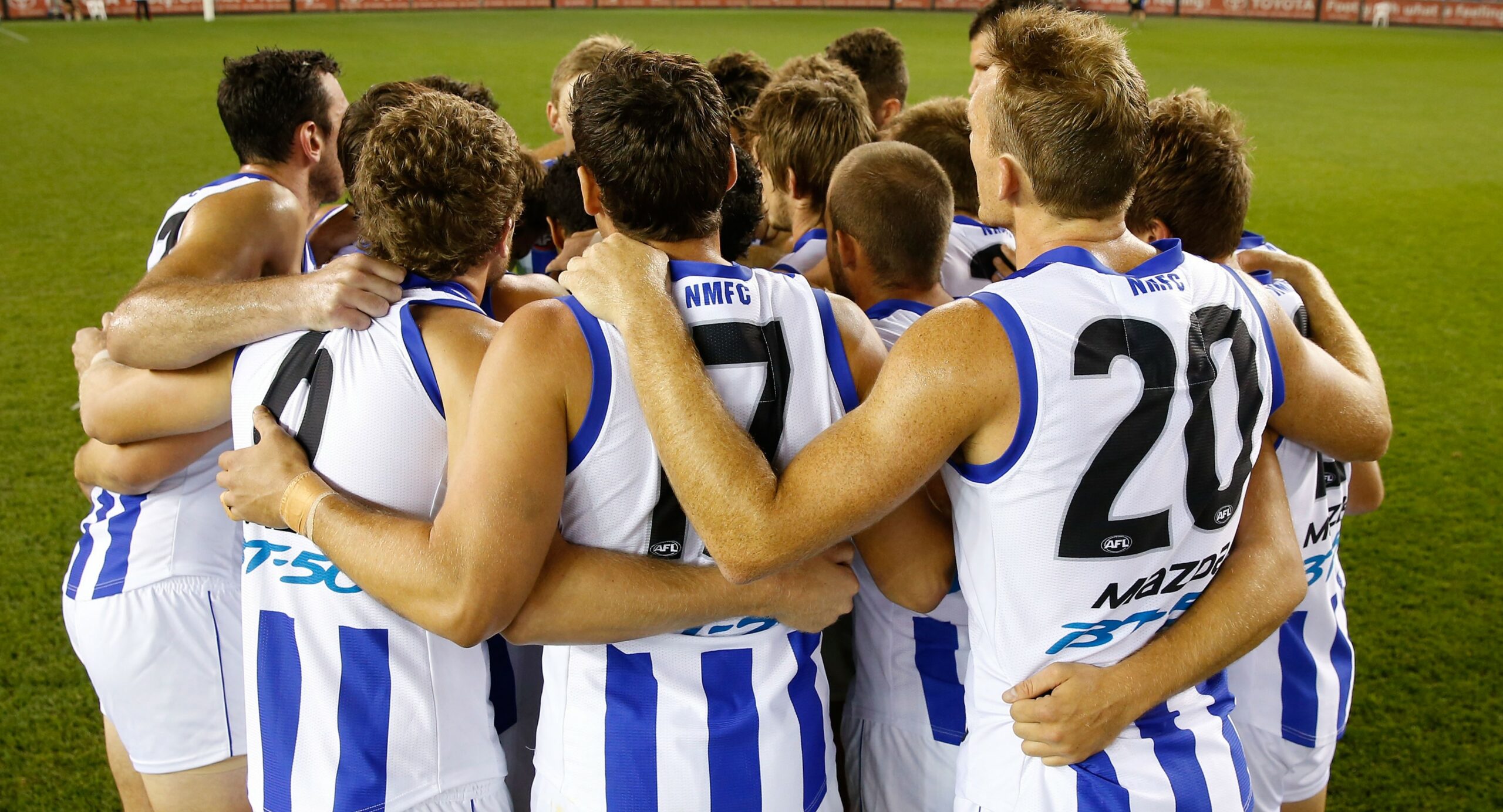 A glimpse inside the North Melbourne huddle | AFL Players' Association ...